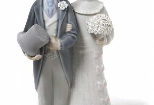 Фарфоровая фигура "Свадьба". Lladro