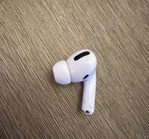 Правый наушник airpods pro