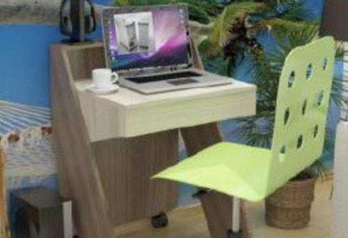 Компьютерный стол для ноутбука