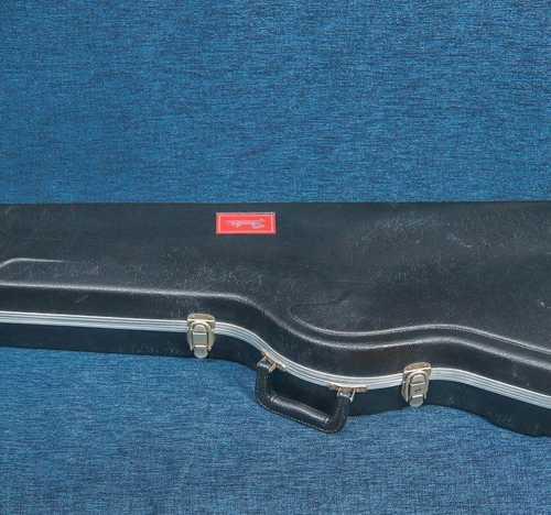 Кейс гитарный Fender контурный, оригинал