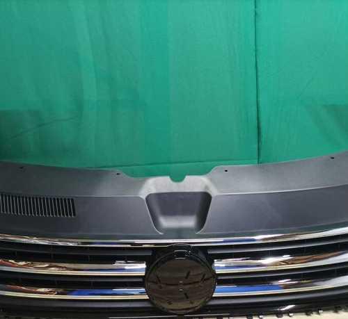 Решетка радиатора Volkswagen Transporter Т6 2015