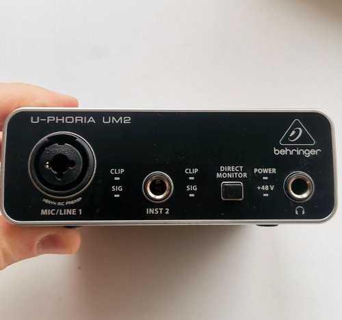 Behringer u phoria um2