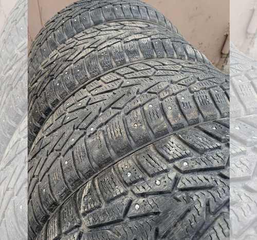 Nokian Tyres Hakkapeliitta 7 SUV 215/65 R16 102T