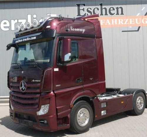 Pазбираем грузовик Mercedes-Benz Actros mpiv с 201