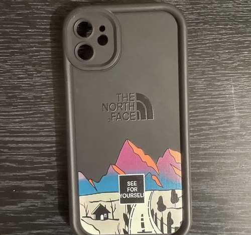 Чехол на iPhone 11