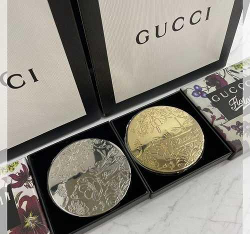 Карманное зеркало Gucci Flora Parfums, золото