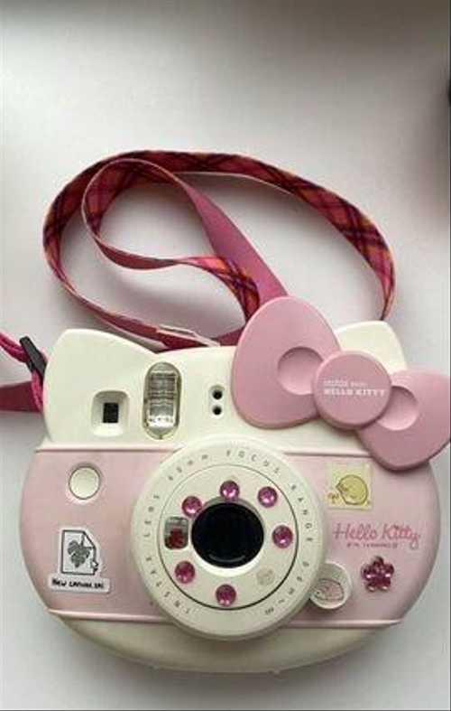 Фотоаппарат Hello Kitty instax mini