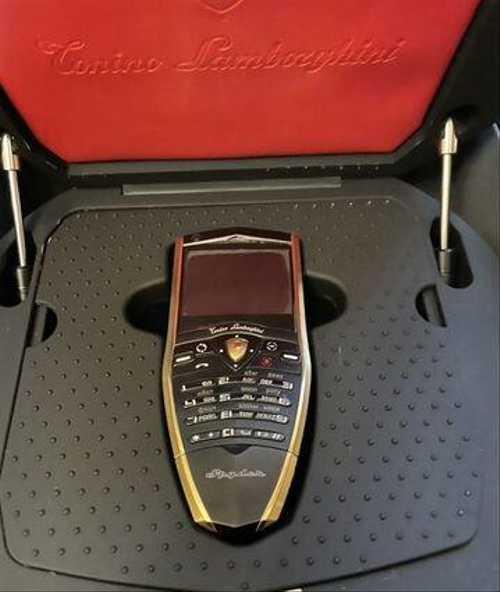 Tonino Lamborghini Spyder телефон