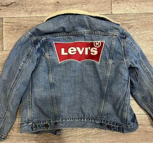 Шерпа levis женская