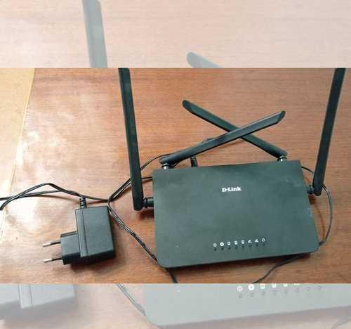 Роутер D-link 820 (рабочий)