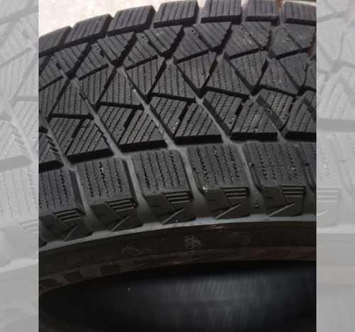 Bridgestone Blizzak Ice 225/65 R17