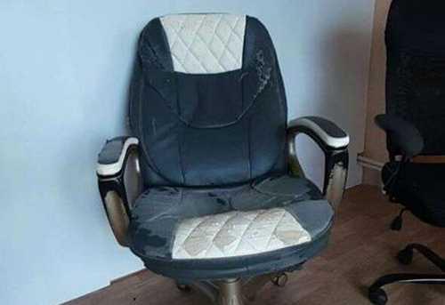 Компьютерное кресло, кожаное