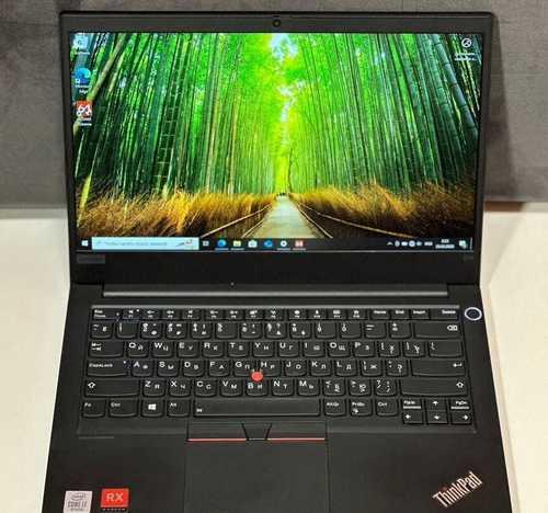 Lenovo ThinkPad E14 i7 10510U RX 640 16/256Gb