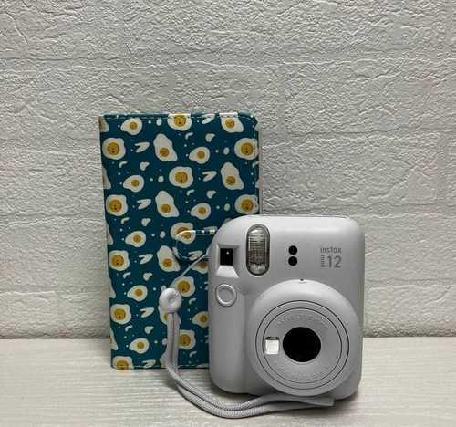 Instax Mini 12 и альбом