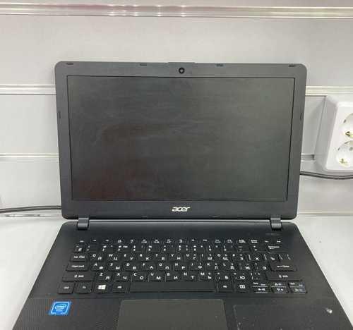 Ноутбук Acer Es-1 331-C1K0