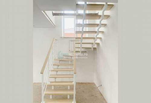 Лестница на металле с деревянными ступенями