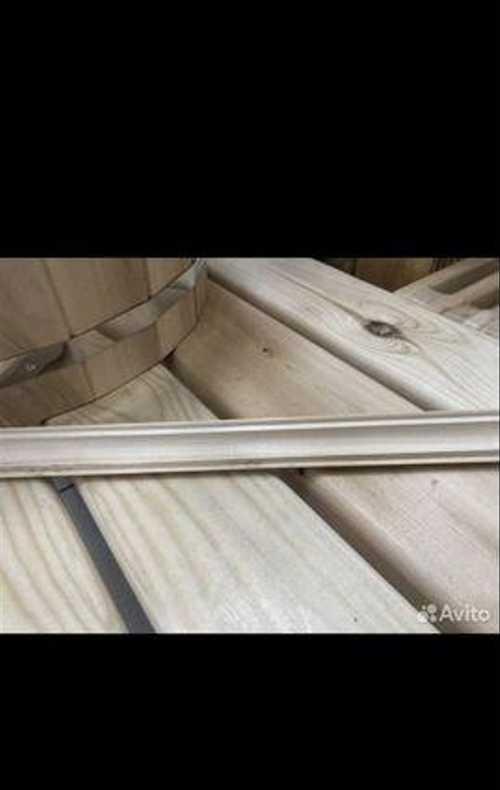 Плинтус деревянный потолочный липа 2.0м