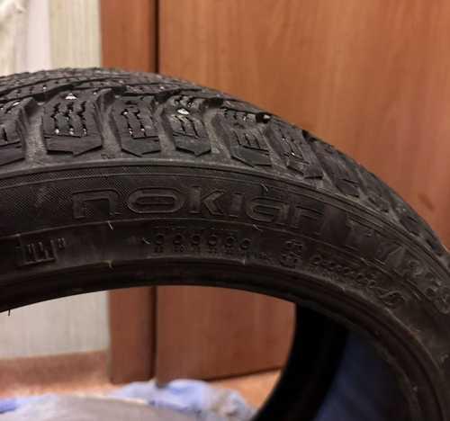 Nokian Tyres Hakkapeliitta 9 245/40 R18 и 265/35 R18