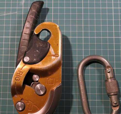 Спусковое устройство petzl rig