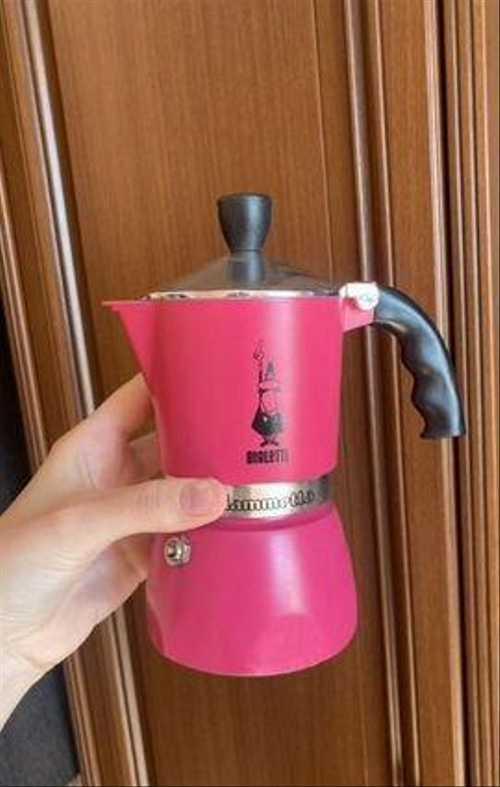 Новая гейзерная кофеварка bialetti