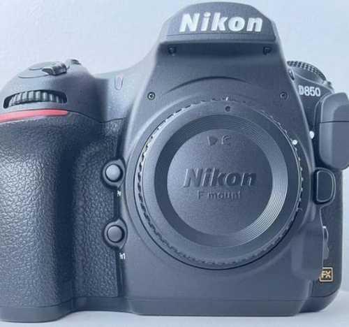 Зеркальный фотоаппарат Nikon D850