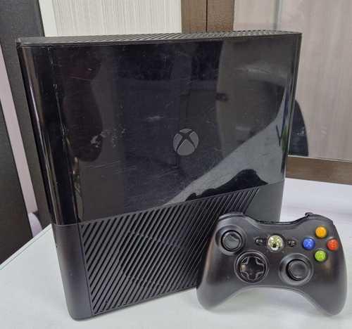 Игровая приставка Microsoft Xbox 360 E - 250 гб