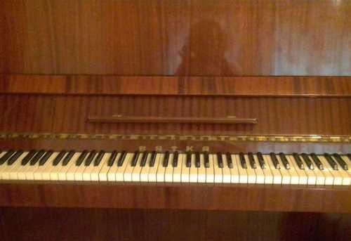 Пианино Вятка фортепиано