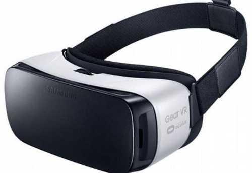 Samsung Gear VR SM-R32 Очки виртуальной реальности