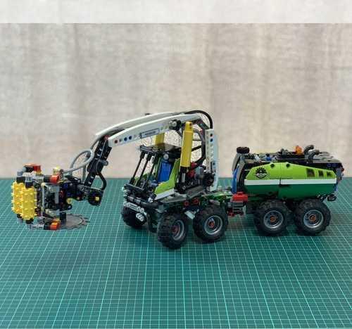 Lego Technic 42080 Forest Machine Лесозаготовитель