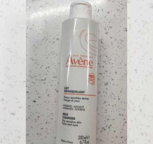 Очищающее молочко Avene lait demaquilante 200 мл