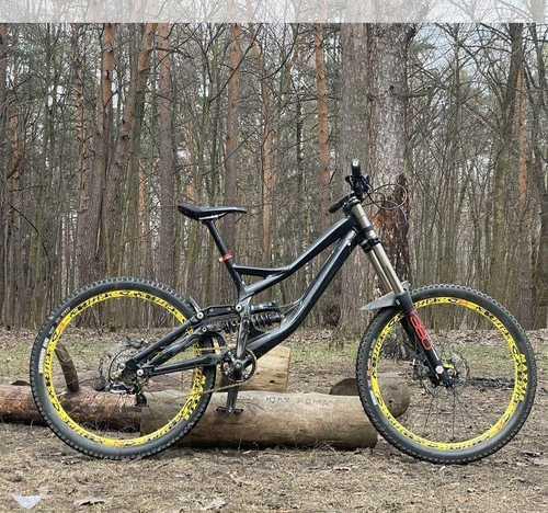 Specialized demo 8