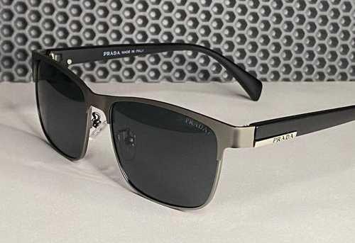 Солнцезащитные очки Prada (с поляризацией)