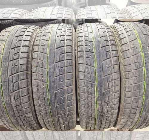 Yokohama Geolandar I/T-S G073 215/70 R16 97N