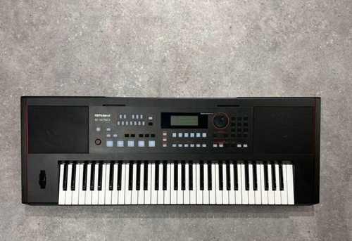 Синтезатор Roland 61 клавиша
