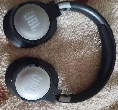 Беспроводные наушники jbl