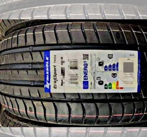 Triangle EffeXSport TH202 275/30 R20 97Y