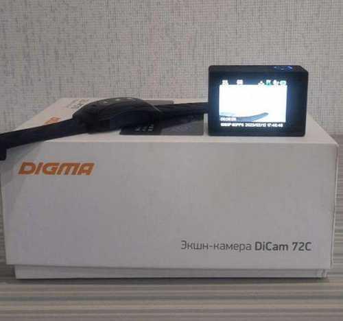 Экшн камера Digma DiCam 72c