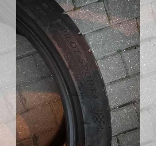 Michelin Pilot Sport 4 S 255/35 R19 96Y