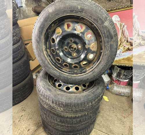 Pirelli Cinturato P1 185/60 R15