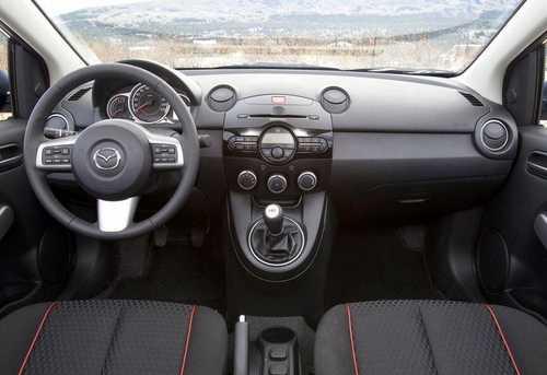 Торпедо (панель, подушка, парприз) на Mazda 2 DE
