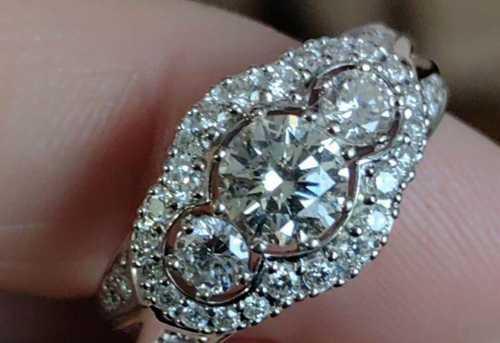 Золотое кольцо с бриллиантами крупняк