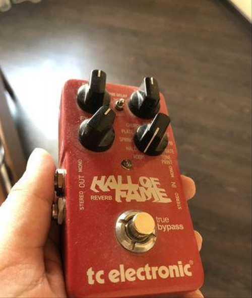 Гитарная педаль tc electronics Hall of fame