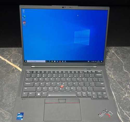 Thinkpad X1 Carbon Gen11 i7-1360/32gb