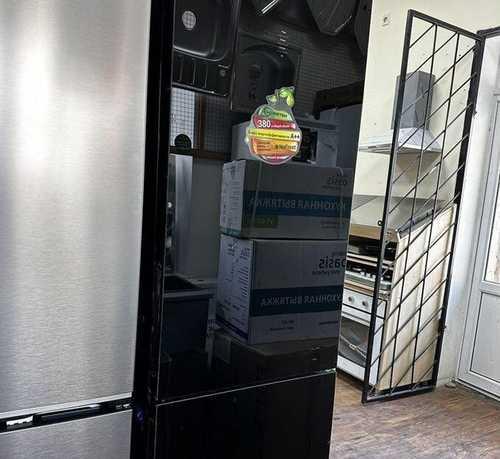 Холодильник hiberg черное стекло 2м Новый