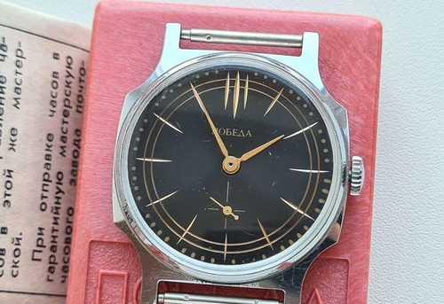 Часы СССР Победа 2602. Черный циферблат. 1984 год