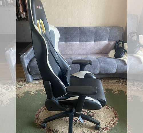 Игровое кресло dxseat