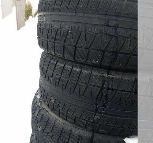 Bridgestone Blizzak Nordic 225/55 R17