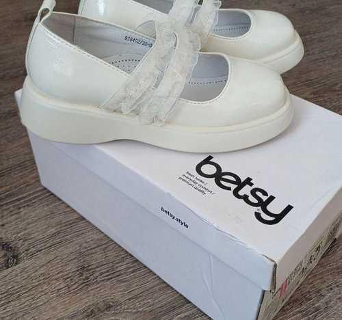 Туфли Betsy р. 30