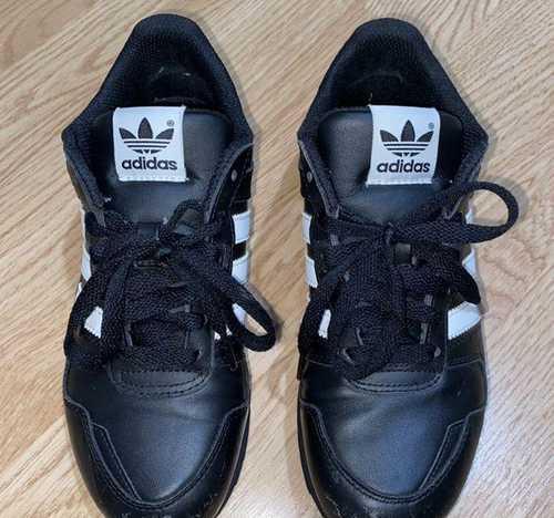 Кроссовки детские adidas 34 р