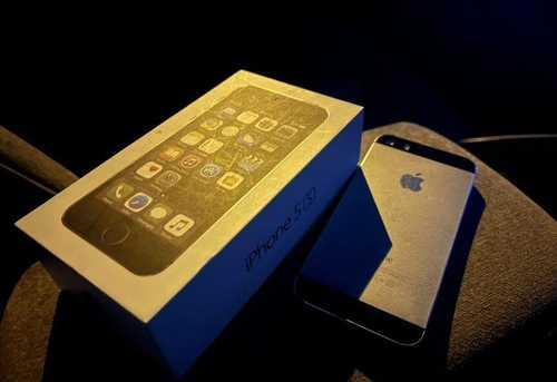 Телефон iPhone 5S